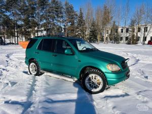 Grey Mercedes-Benz ml-430 2001 in Siauliai, with an engine capacity of 4.30 L and mileage of 360 thousand km for 2900 €, photo 7 on AUTOMOTO.COM.LV