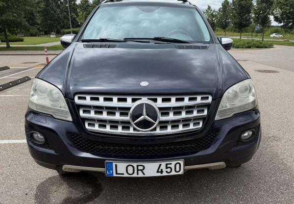 Blue Mercedes-Benz ml-450 2009 in Vilnius, with an engine capacity of 4.00 L and mileage of 290 thousand km for 9800 €, photo 2 on AUTOMOTO.COM.LV