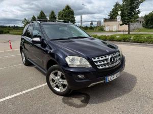 Zils Mercedes-Benz ml-450 2009 Viļņa, ar dzinēja tilpumu 4.00 L un nobraukumu 290 tūkst. km par 9800 €, foto 4 vietnē AUTOMOTO.COM.LV