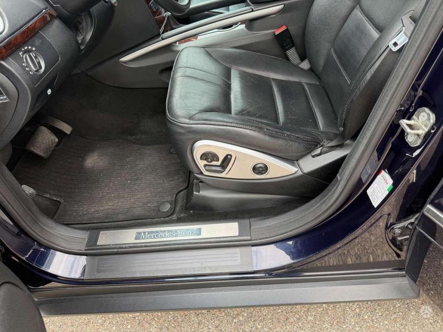 Zils Mercedes-Benz ml-450 2009 Viļņa, ar dzinēja tilpumu 4.00 L un nobraukumu 290 tūkst. km par 9800 €, foto 14 vietnē AUTOMOTO.COM.LV