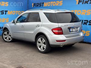 Mercedes-Benz ml-450 2009 in Riga, with an engine capacity of 4.00 L and mileage of 289 thousand km for 6950 €, photo 3 on AUTOMOTO.COM.LV