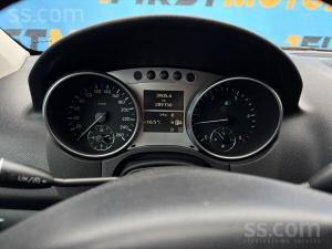 Mercedes-Benz ml-450 2009 in Riga, with an engine capacity of 4.00 L and mileage of 289 thousand km for 6950 €, photo 16 on AUTOMOTO.COM.LV