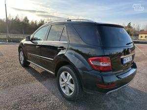 Мерседес ml-450 2010 в Ионишкис, объемом двигателя 4.20 л и пробегом 350 тыс. км за 7800 €, фото 4 на AUTOMOTO.COM.LV