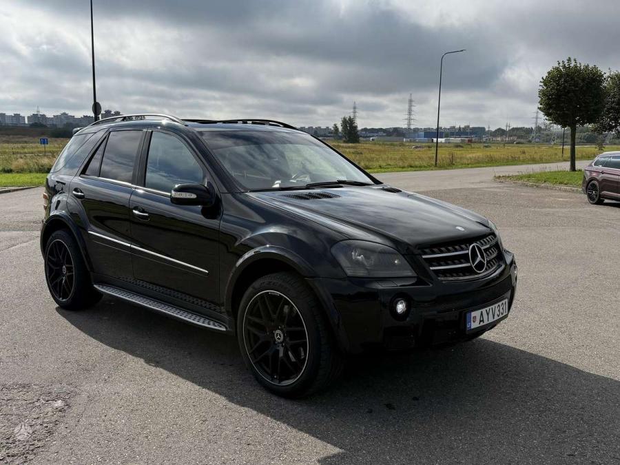 Черный Мерседес МЛ 500 2006 в Каунас, объемом двигателя 5.00 л и пробегом 245 тыс. км за 9500 €, фото 7 на AUTOMOTO.COM.LV