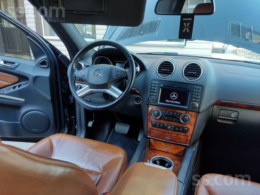 Melns Mercedes-Benz ml-500 2008 Preiļi, ar dzinēja tilpumu 5.50 L un nobraukumu 175 tūkst. km par 18500 €, foto 18 vietnē AUTOMOTO.COM.LV