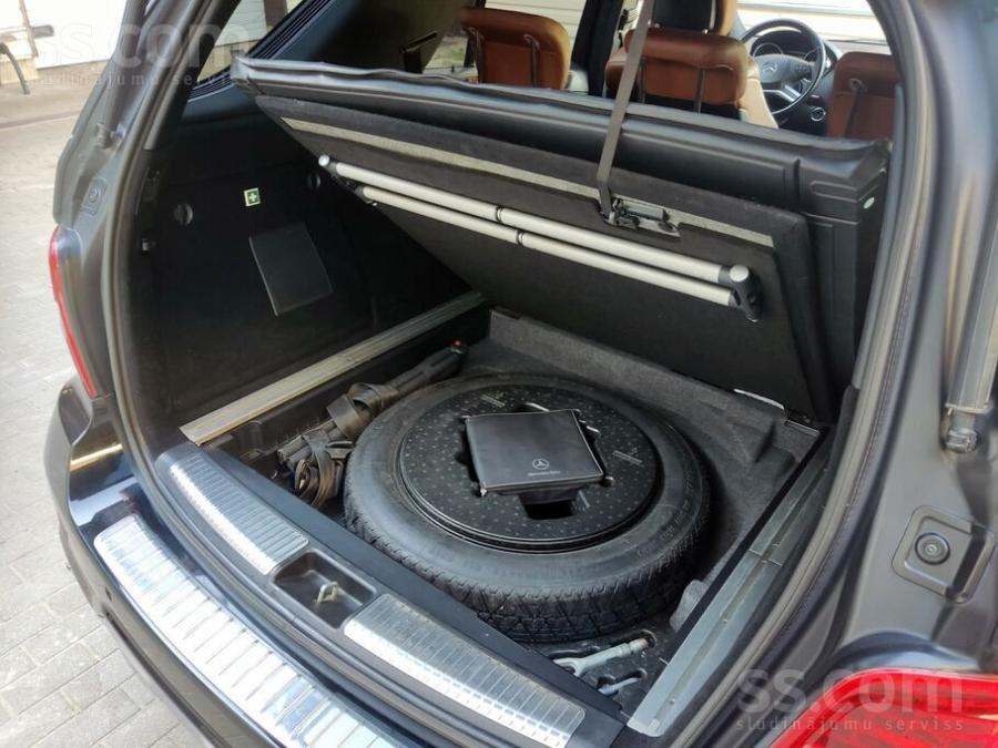 Melns Mercedes-Benz ml-500 2008 Preiļi, ar dzinēja tilpumu 5.50 L un nobraukumu 175 tūkst. km par 18500 €, foto 32 vietnē AUTOMOTO.COM.LV