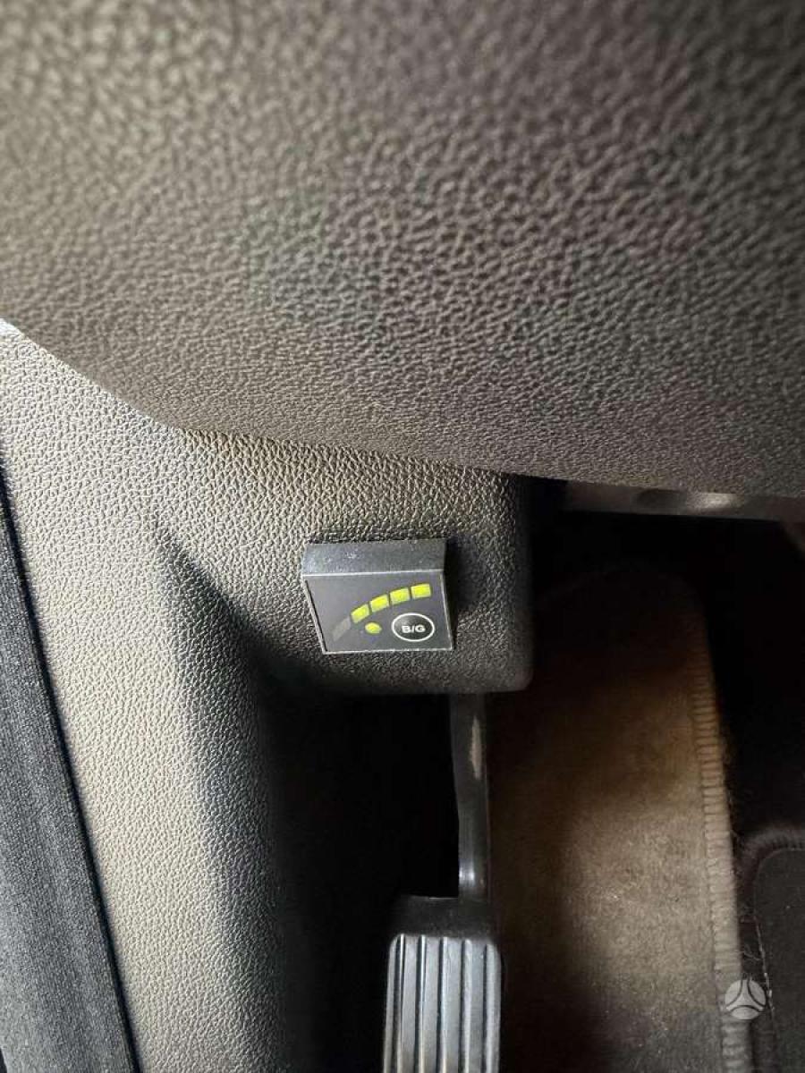 Black Mercedes-Benz ml-500 2010 in Vilnius, with an engine capacity of 5.00 L and mileage of 400 thousand km for 3900 €, photo 30 on AUTOMOTO.COM.LV