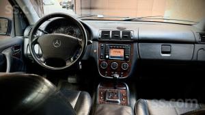 Blue Mercedes-Benz ml-500 2002 in Riga, with an engine capacity of 5.00 L and mileage of 500 thousand km for 3750 €, photo 3 on AUTOMOTO.COM.LV