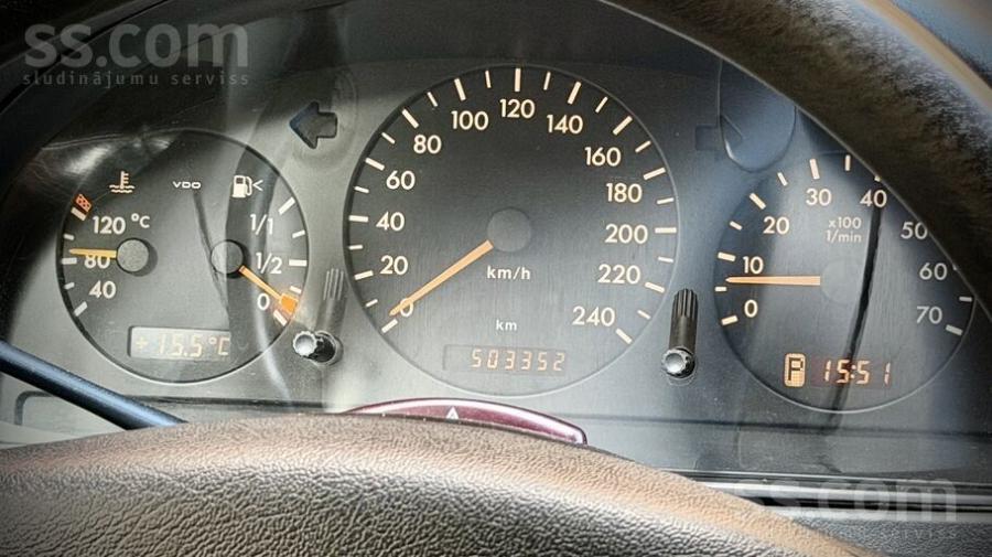 Blue Mercedes-Benz ml-500 2002 in Riga, with an engine capacity of 5.00 L and mileage of 500 thousand km for 3750 €, photo 14 on AUTOMOTO.COM.LV