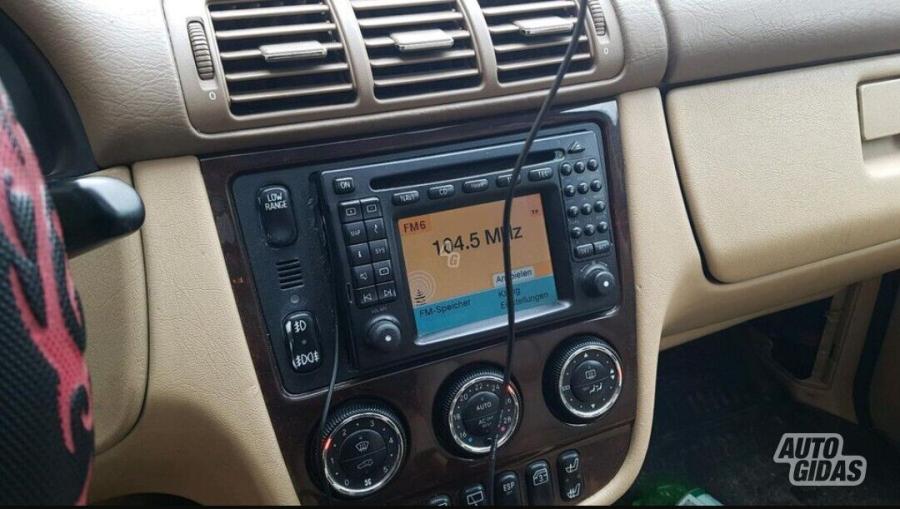 Синий Мерседес МЛ 500 2003 в Алитус, объемом двигателя 5.00 л и пробегом 320 тыс. км за 4100 €, фото 9 на AUTOMOTO.COM.LV