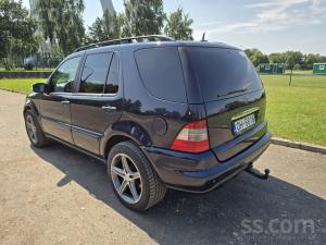 Синий Мерседес МЛ 500 2002 в Рига, объемом двигателя 5.00 л и пробегом 505 тыс. км за 3290 €, фото 5 на AUTOMOTO.COM.LV