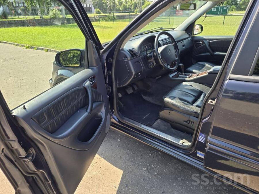 Синий Мерседес МЛ 500 2002 в Рига, объемом двигателя 5.00 л и пробегом 505 тыс. км за 3290 €, фото 11 на AUTOMOTO.COM.LV
