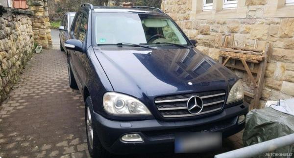 Mercedes-Benz ml-500 2002 Alīta, ar dzinēja tilpumu 5.00 L un nobraukumu 320 tūkst. km par 4100 €, foto 1 vietnē AUTOMOTO.COM.LV