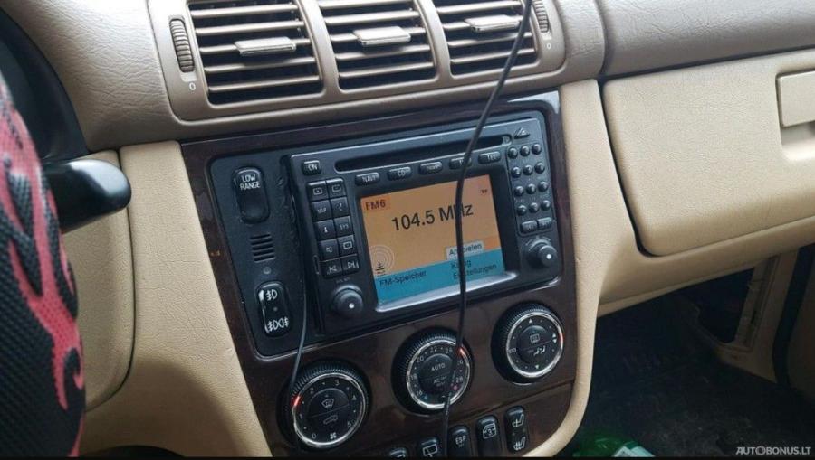 Mercedes-Benz ml-500 2002 in Alytus, with an engine capacity of 5.00 L and mileage of 320 thousand km for 4100 €, photo 3 on AUTOMOTO.COM.LV