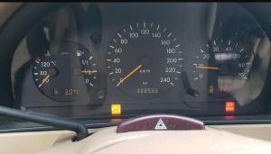 Mercedes-Benz ml-500 2002 in Alytus, with an engine capacity of 5.00 L and mileage of 320 thousand km for 4100 €, photo 6 on AUTOMOTO.COM.LV