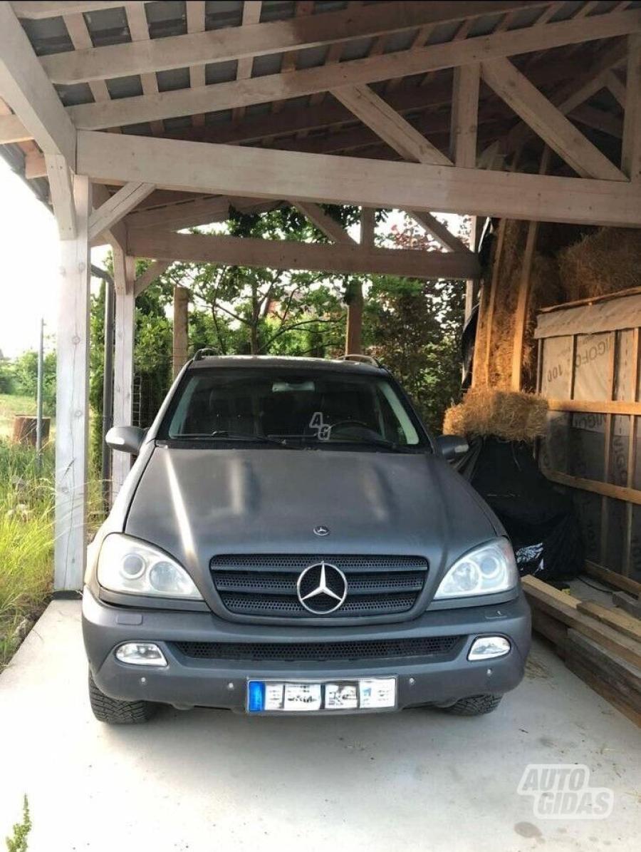 Mercedes-Benz ml-500 2003 in Marijampole, with an engine capacity of 5.00 L and mileage of 288 thousand km for 1650 €, photo 1 on AUTOMOTO.COM.LV