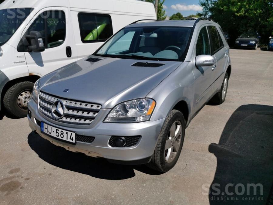 Серый Мерседес МЛ 500 2006 в Рига, объемом двигателя 5.00 л и пробегом 41 тыс. км за 11999 €, фото 1 на AUTOMOTO.COM.LV