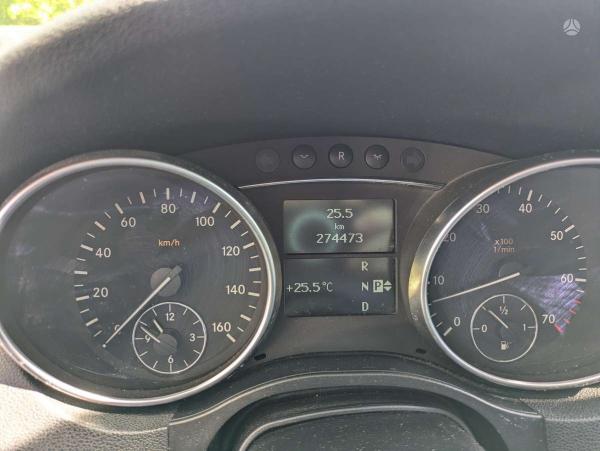 Pelēks Mercedes-Benz ml-500 2006 Viļņa, ar dzinēja tilpumu 4.97 L un nobraukumu 275 tūkst. km par 5600 €, foto 8 vietnē AUTOMOTO.COM.LV