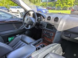 Pelēks Mercedes-Benz ml-500 2006 Viļņa, ar dzinēja tilpumu 4.97 L un nobraukumu 275 tūkst. km par 5600 €, foto 11 vietnē AUTOMOTO.COM.LV