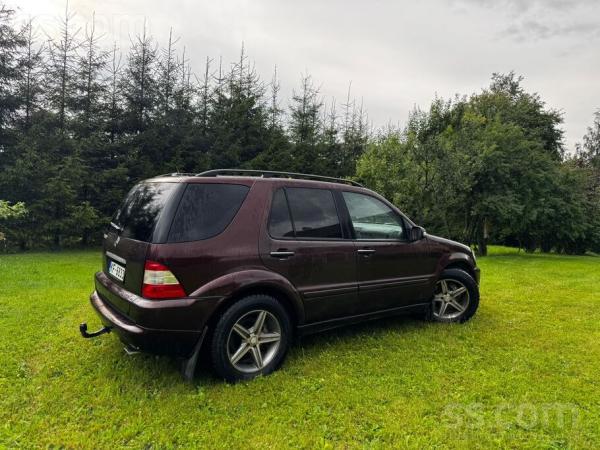 Sarkans Mercedes-Benz ml-500 2004 Ogre, ar dzinēja tilpumu 5.00 L un nobraukumu 218 tūkst. km par 3500 €, foto 2 vietnē AUTOMOTO.COM.LV