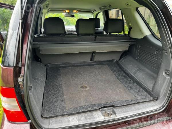 Sarkans Mercedes-Benz ml-500 2004 Ogre, ar dzinēja tilpumu 5.00 L un nobraukumu 218 tūkst. km par 3500 €, foto 9 vietnē AUTOMOTO.COM.LV