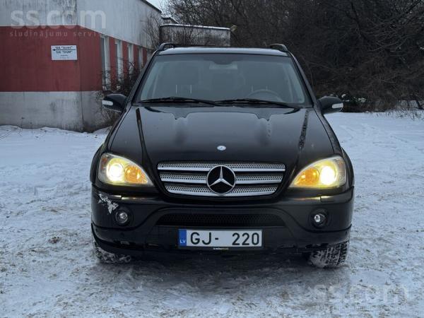 Black Mercedes-Benz ml-55-amg 2002 in Riga, with an engine capacity of 5.50 L and mileage of 265 thousand km for 5900 €, photo 3 on AUTOMOTO.COM.LV