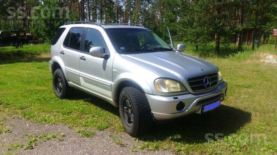 Синий Мерседес МЛ 55 АМГ 2003 в Рига, объемом двигателя 5.40 л и пробегом 205 тыс. км за 8500 €, фото 18 на AUTOMOTO.COM.LV