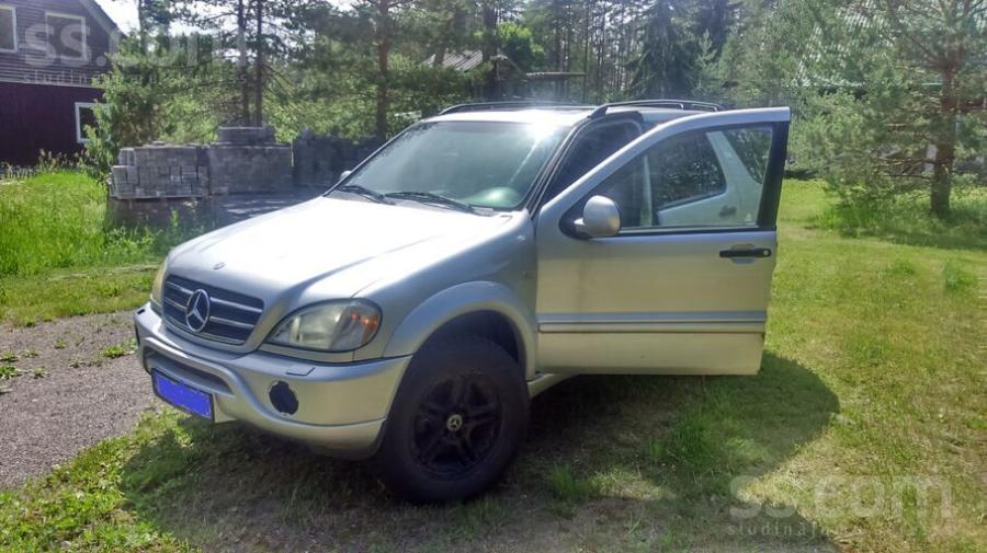 Синий Мерседес МЛ 55 АМГ 2003 в Рига, объемом двигателя 5.40 л и пробегом 205 тыс. км за 8500 €, фото 19 на AUTOMOTO.COM.LV