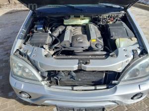 Pelēks Mercedes-Benz ml-55-amg 2002 Rīga, ar dzinēja tilpumu 5.50 L un nobraukumu 305 tūkst. km par 7999 €, foto 14 vietnē AUTOMOTO.COM.LV