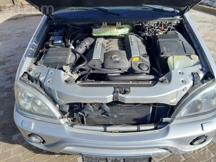 Pelēks Mercedes-Benz ml-55-amg 2002 Rīga, ar dzinēja tilpumu 5.50 L un nobraukumu 305 tūkst. km par 7999 €, foto 14 vietnē AUTOMOTO.COM.LV