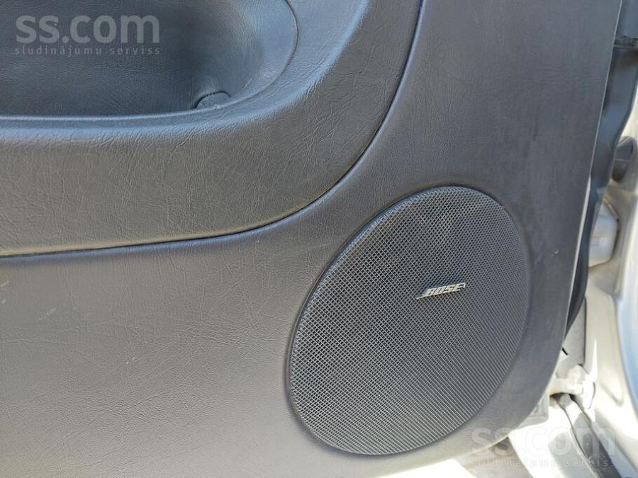 Pelēks Mercedes-Benz ml-55-amg 2002 Rīga, ar dzinēja tilpumu 5.50 L un nobraukumu 305 tūkst. km par 7999 €, foto 18 vietnē AUTOMOTO.COM.LV