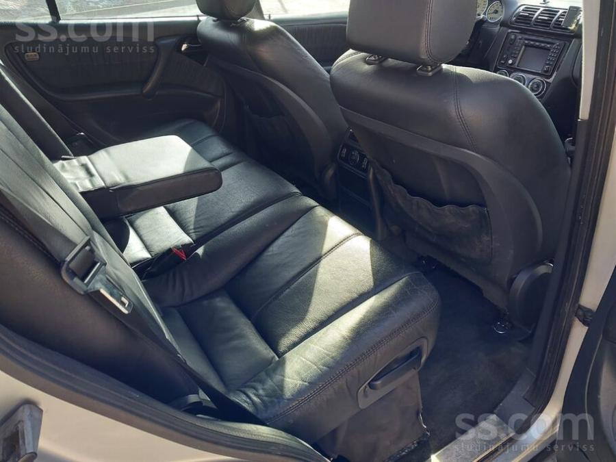 Pelēks Mercedes-Benz ml-55-amg 2002 Rīga, ar dzinēja tilpumu 5.50 L un nobraukumu 305 tūkst. km par 7999 €, foto 22 vietnē AUTOMOTO.COM.LV