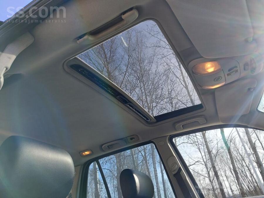 Pelēks Mercedes-Benz ml-55-amg 2002 Rīga, ar dzinēja tilpumu 5.50 L un nobraukumu 305 tūkst. km par 7999 €, foto 27 vietnē AUTOMOTO.COM.LV