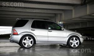Grey Mercedes-Benz ml-55-amg 2002 in Jurmala, with an engine capacity of 5.50 L and mileage of 223 thousand km for 13200 €, photo 3 on AUTOMOTO.COM.LV
