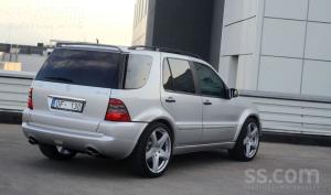 Grey Mercedes-Benz ml-55-amg 2002 in Jurmala, with an engine capacity of 5.50 L and mileage of 223 thousand km for 13200 €, photo 5 on AUTOMOTO.COM.LV