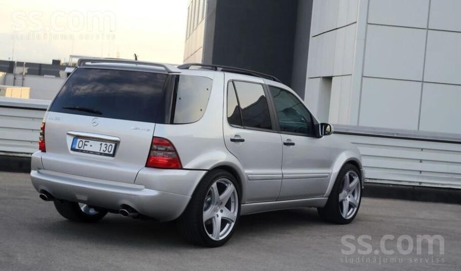 Grey Mercedes-Benz ml-55-amg 2002 in Jurmala, with an engine capacity of 5.50 L and mileage of 223 thousand km for 13200 €, photo 5 on AUTOMOTO.COM.LV
