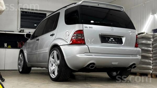 Grey Mercedes-Benz ml-55-amg 2002 in Jurmala, with an engine capacity of 5.50 L and mileage of 223 thousand km for 13200 €, photo 10 on AUTOMOTO.COM.LV