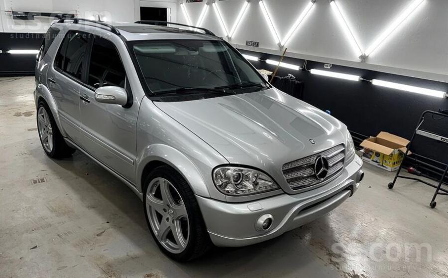 Grey Mercedes-Benz ml-55-amg 2002 in Jurmala, with an engine capacity of 5.50 L and mileage of 223 thousand km for 13200 €, photo 18 on AUTOMOTO.COM.LV