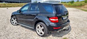 Melns Mercedes-Benz ML 550 2009 Viļņa, ar dzinēja tilpumu 5.46 L un nobraukumu 161 tūkst. km par 9800 €, foto 4 vietnē AUTOMOTO.COM.LV