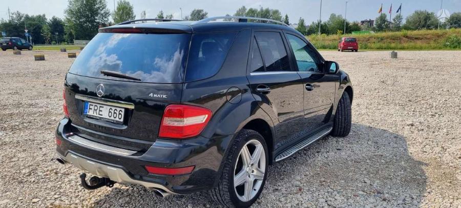 Melns Mercedes-Benz ML 550 2009 Viļņa, ar dzinēja tilpumu 5.46 L un nobraukumu 161 tūkst. km par 9800 €, foto 6 vietnē AUTOMOTO.COM.LV