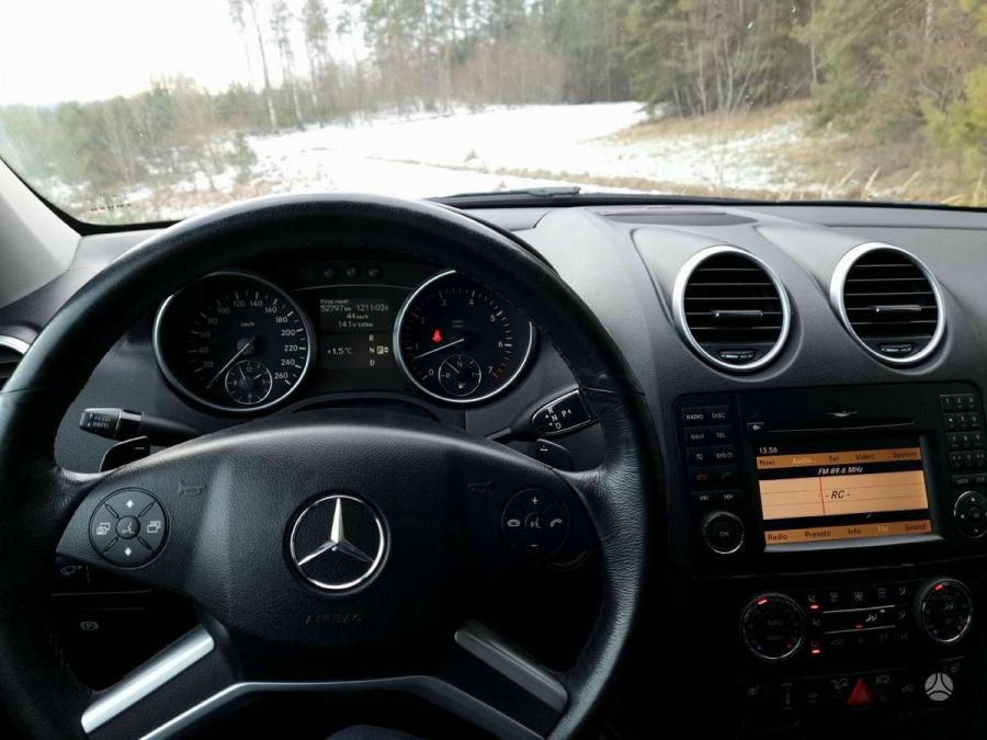 Melns Mercedes-Benz ML 550 2009 Viļņa, ar dzinēja tilpumu 5.46 L un nobraukumu 161 tūkst. km par 9800 €, foto 16 vietnē AUTOMOTO.COM.LV