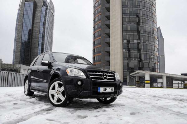 Melns Mercedes-Benz ML 550 2010 Jonava, ar dzinēja tilpumu 5.50 L un nobraukumu 330 tūkst. km par 9000 €, foto 2 vietnē AUTOMOTO.COM.LV