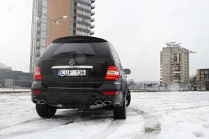 Melns Mercedes-Benz ML 550 2010 Jonava, ar dzinēja tilpumu 5.50 L un nobraukumu 330 tūkst. km par 9000 €, foto 5 vietnē AUTOMOTO.COM.LV