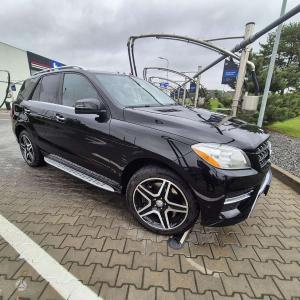 Melns Mercedes-Benz ML 550 2014 Viļņa, ar dzinēja tilpumu 4.66 L un nobraukumu 133 tūkst. km par 19800 €, foto 3 vietnē AUTOMOTO.COM.LV