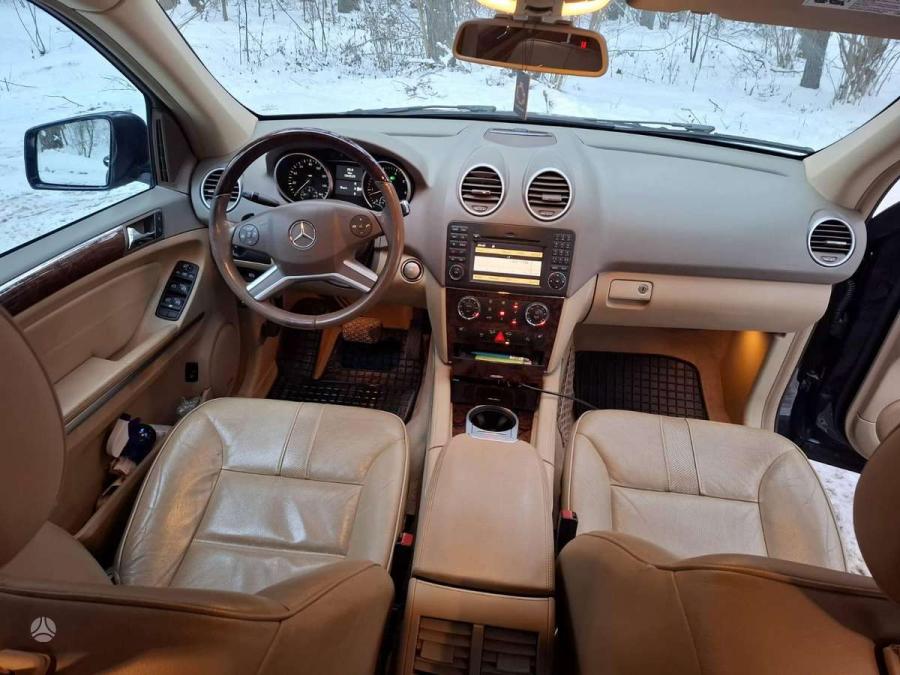 Zils Mercedes-Benz ML 550 2011 Kauņa, ar dzinēja tilpumu 5.50 L un nobraukumu 185 tūkst. km par 7900 €, foto 8 vietnē AUTOMOTO.COM.LV