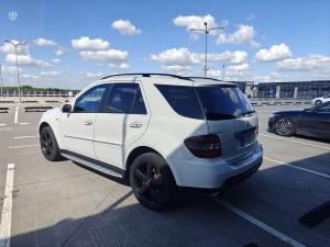 Balts Mercedes-Benz ML 550 2008 Kauņa, ar dzinēja tilpumu 5.46 L un nobraukumu 292 tūkst. km par 8000 €, foto 6 vietnē AUTOMOTO.COM.LV