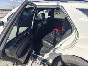 Balts Mercedes-Benz ML 550 2008 Kauņa, ar dzinēja tilpumu 5.46 L un nobraukumu 292 tūkst. km par 8000 €, foto 11 vietnē AUTOMOTO.COM.LV