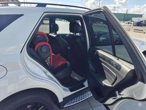 Balts Mercedes-Benz ML 550 2008 Kauņa, ar dzinēja tilpumu 5.46 L un nobraukumu 292 tūkst. km par 8000 €, foto 12 vietnē AUTOMOTO.COM.LV