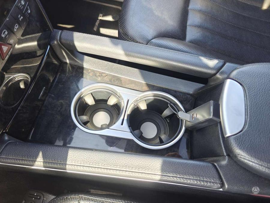 Balts Mercedes-Benz ML 550 2008 Kauņa, ar dzinēja tilpumu 5.46 L un nobraukumu 292 tūkst. km par 8000 €, foto 17 vietnē AUTOMOTO.COM.LV