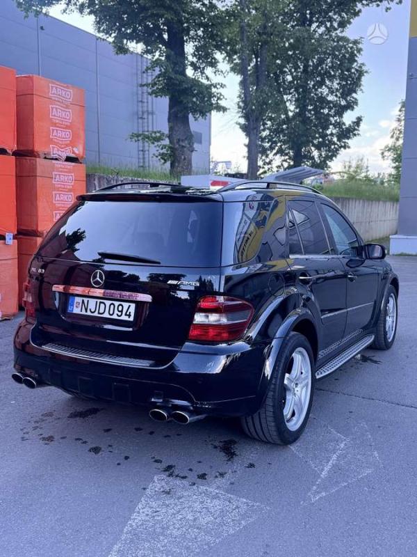 Черный Мерседес МЛ 63 АМГ 2008 в Алитус, объемом двигателя 6.21 л и пробегом 264 тыс. км за 11500 €, фото 4 на AUTOMOTO.COM.LV